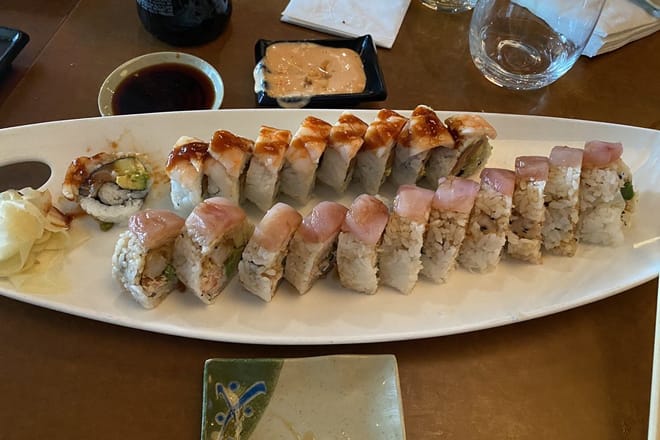 Willowcreek Grill and Raw Sushi