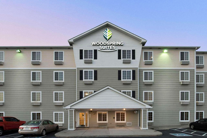 WoodSpring Suites Evansville