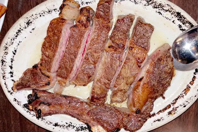 Ya-ya's Chophouse & Seafood