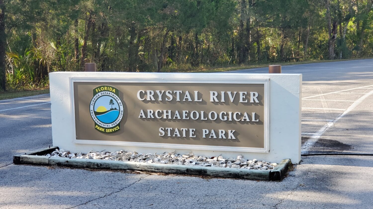 The crystal river archaeological state park sign.