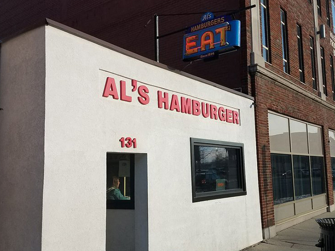 Al’s Hamburgers 9
