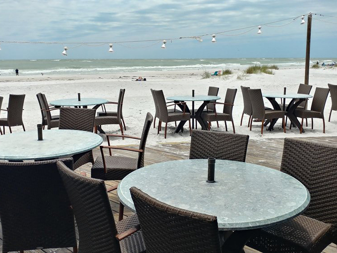 Beachfront Dining Roadtrip Florida 5