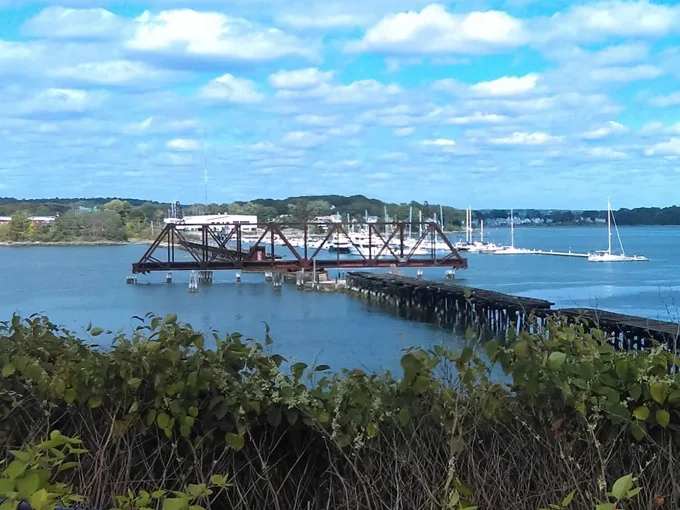 bridge to nowhere 1