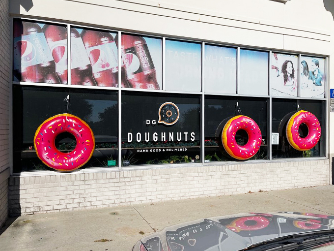 dg doughnuts 1