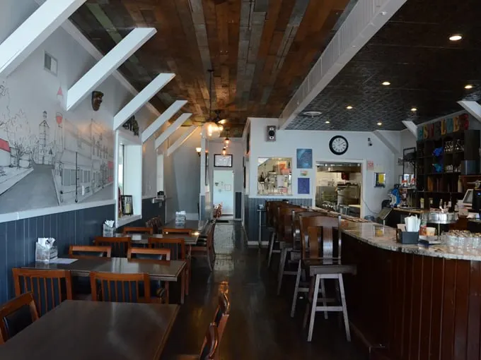 estelle's eatery & bar 2