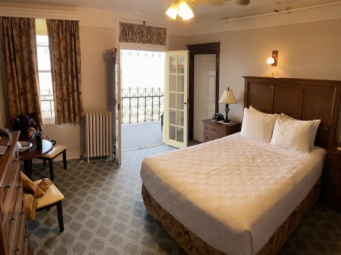 jerome grand hotel 9