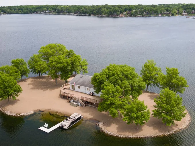 lone tree island 1