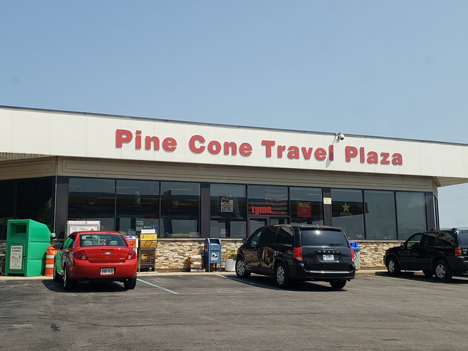pine cone travel plaza 1