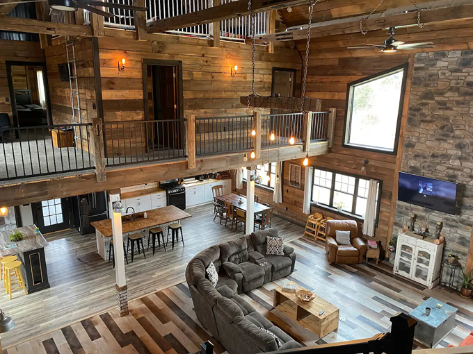 Rustic Barn Airbnb 5