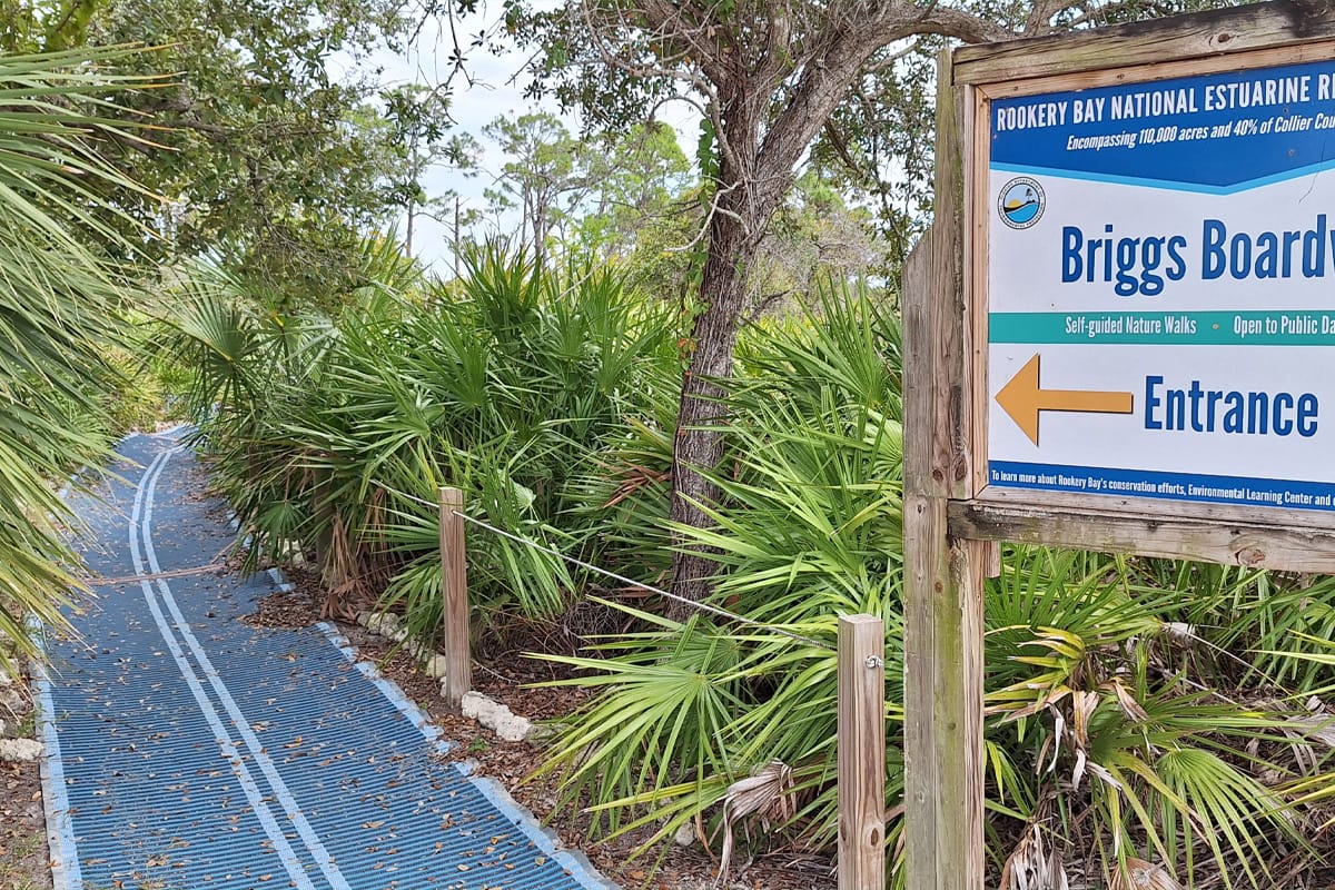 The entrance sign to the trail.