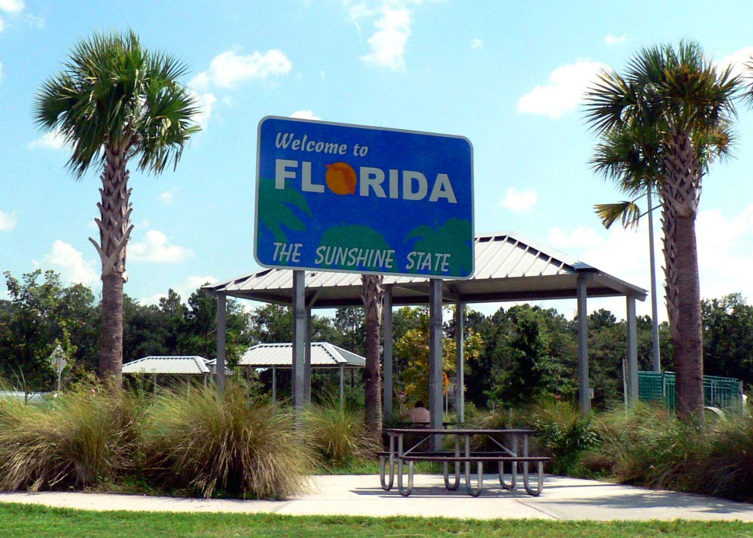the sunshine states welcome sign