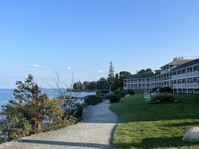 bar harbor shore path 4