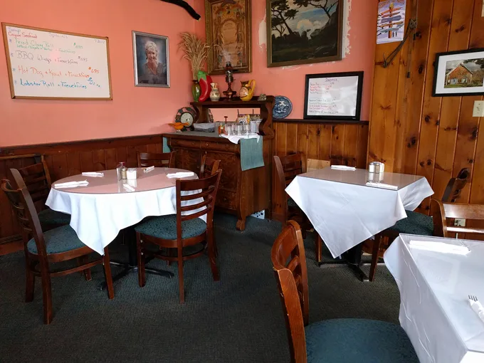 bernies restaurant 6