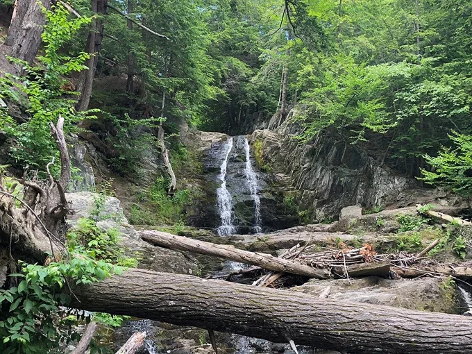 cascade falls 1