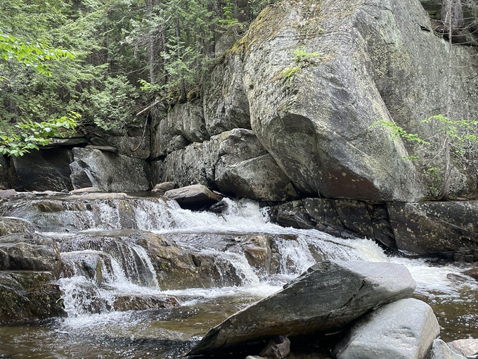 cascade stream gorge trail 5