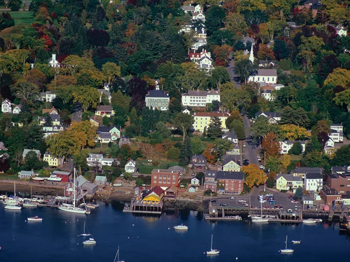 castine 8