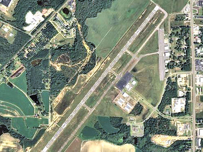 Douglas Municipal Airport 3