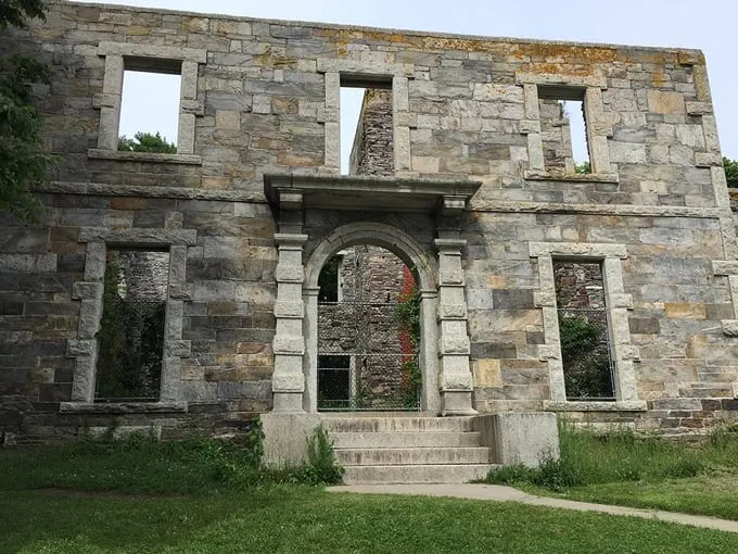 goddard mansion 4