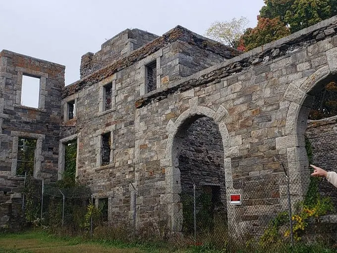 goddard mansion 7
