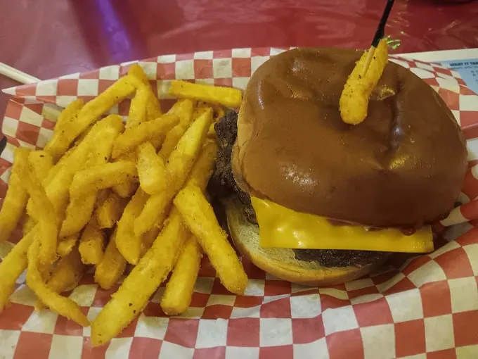 lutzs drive in 5
