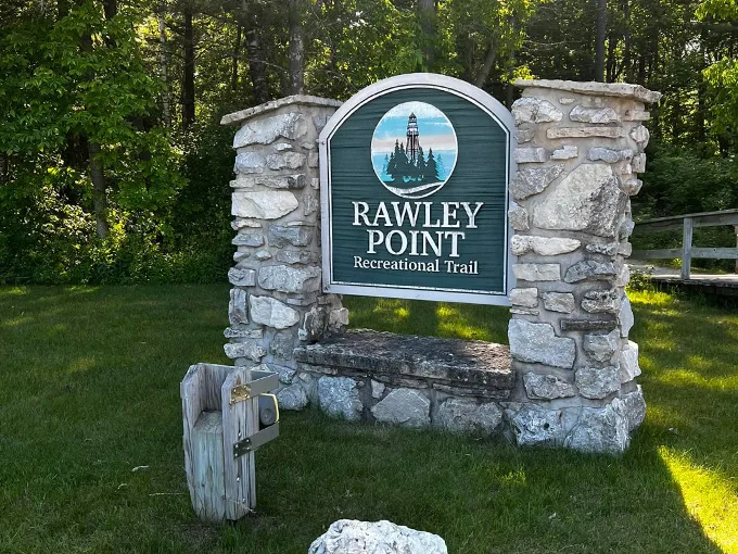mariners trail 8