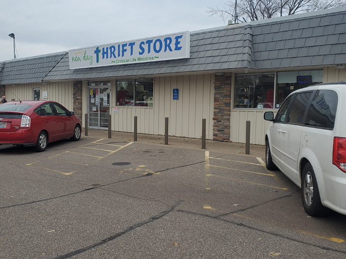 new day thrift store – little canada