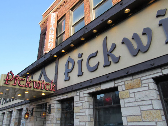 Pickwick Restaurant & Pub 1