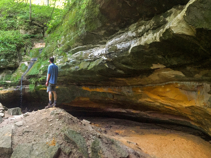 sand cave trail 6