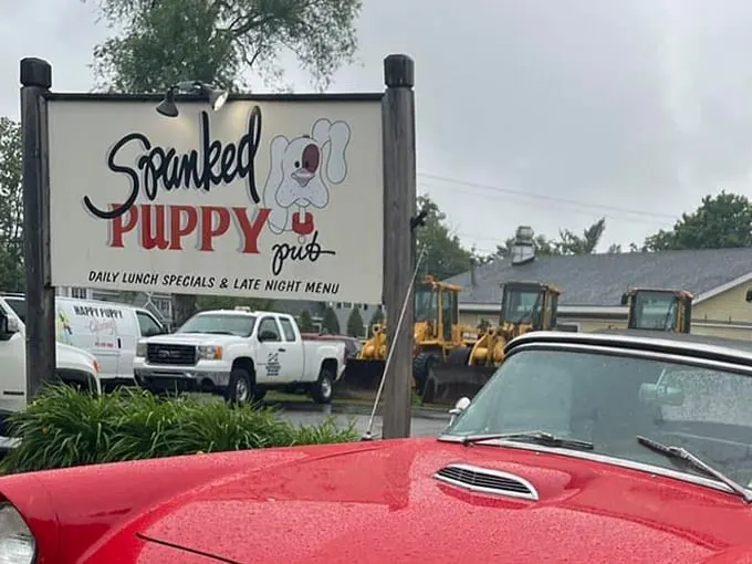 the spanked puppy restaurant pub 1