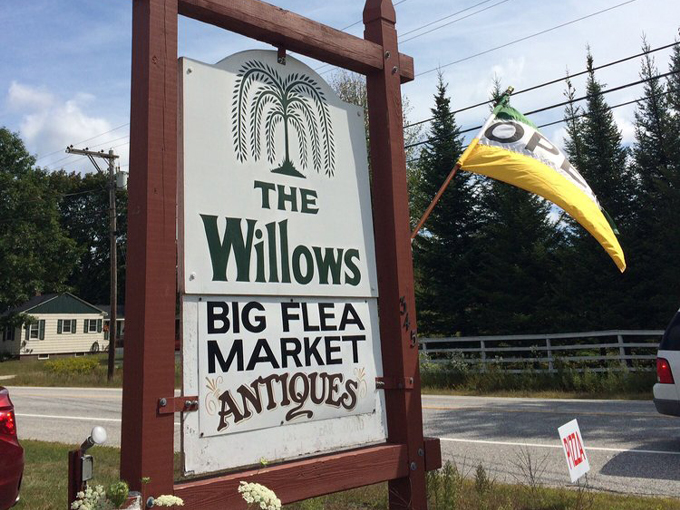The Willows Flea Market 1