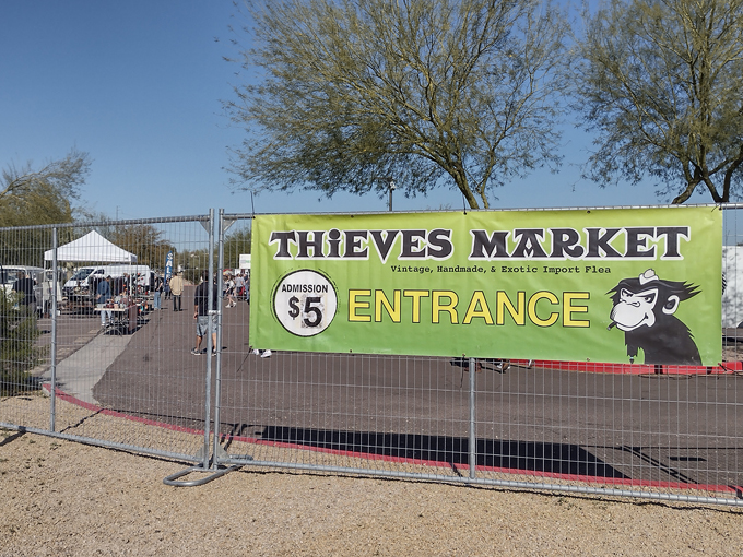 thieves market 1