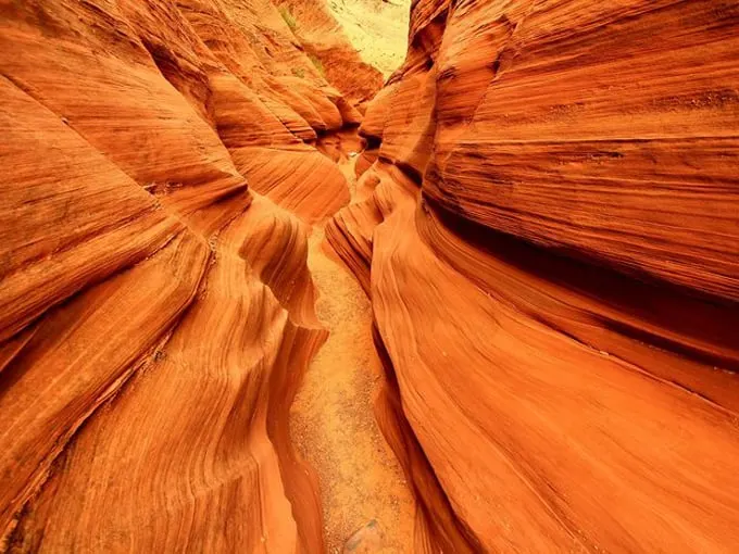 Waterholes Canyon 7