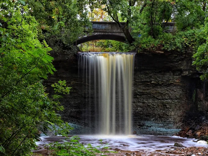 wequiock falls 1