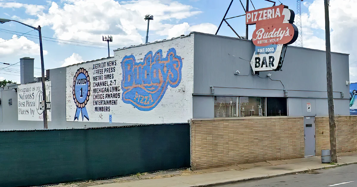 best detroit pizza michigan ftr
