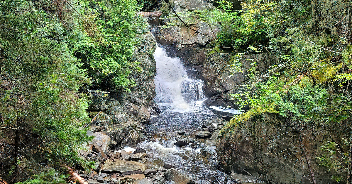 cascade stream gorge trail ftr