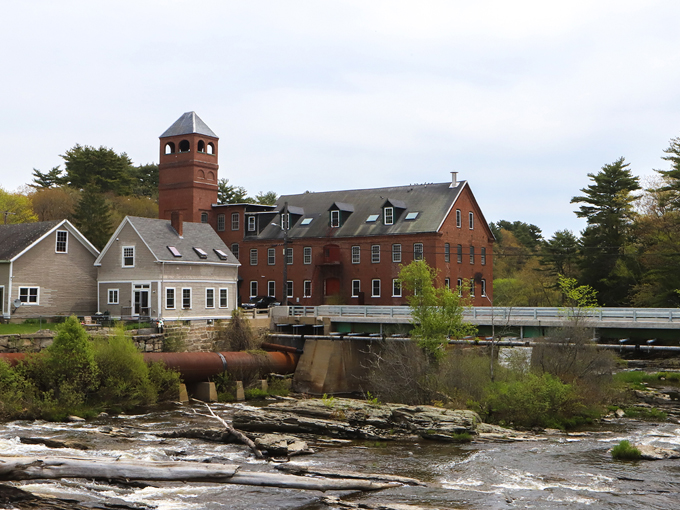 Ten Wealthiest Cities Maine 4