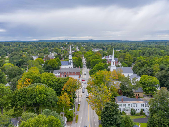 Ten Wealthiest Cities Maine 5