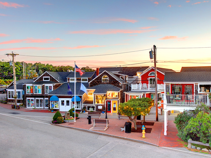 Ten Wealthiest Cities Maine 6 