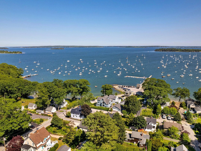 Ten Wealthiest Cities Maine 7