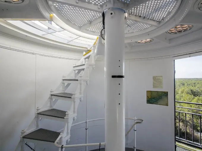 crooked river lighthouse 3