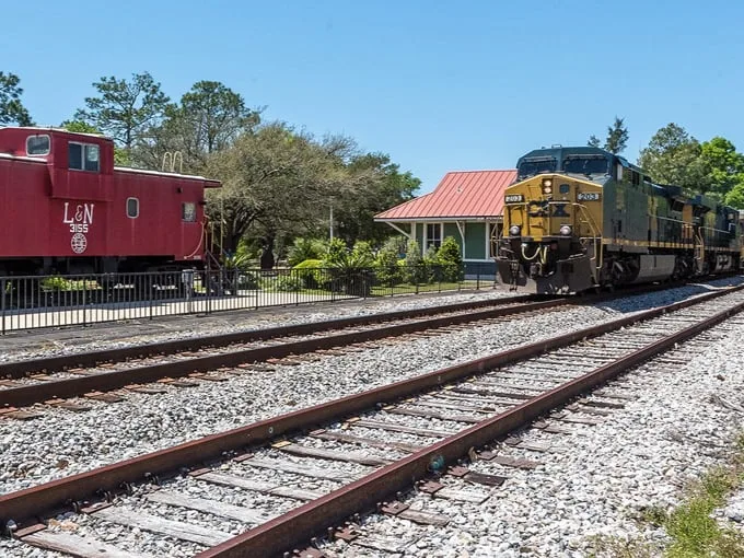 defuniak springs 8