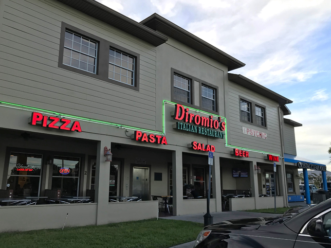 diromios pizza and grill 1