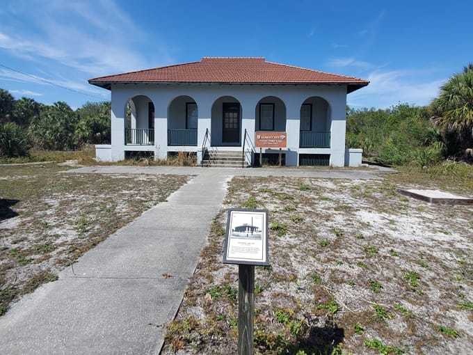 egmont key 1