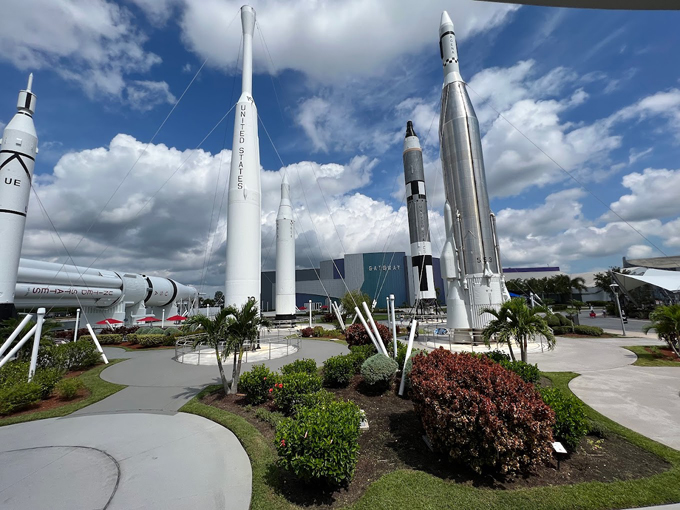 kennedy space center visitor complex 3