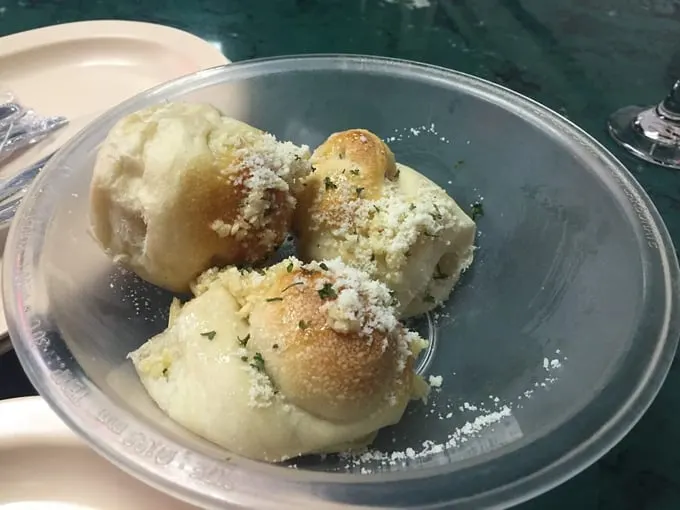 mamma mia pizzeria 4