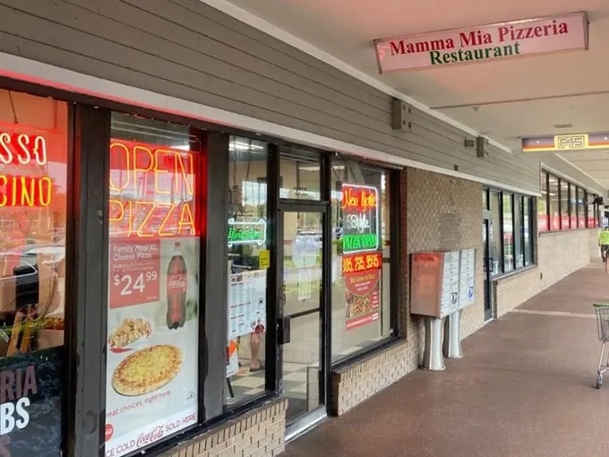 mamma mia pizzeria 9