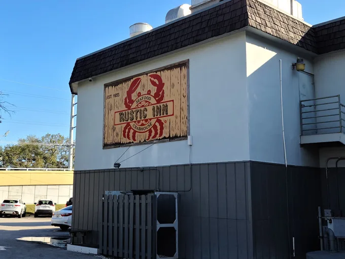 rustic inn 1