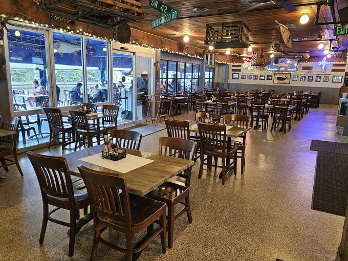 rustic inn 3