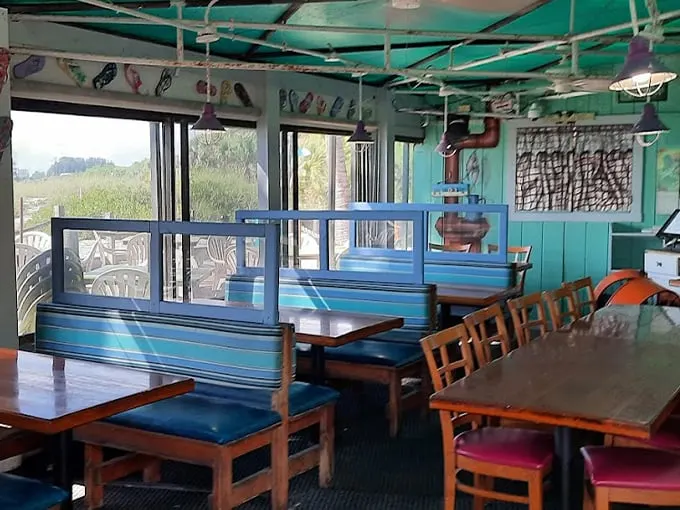 sharkys on the pier 4