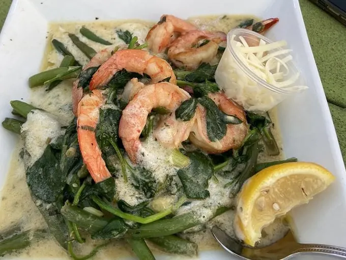 sharkys on the pier 7